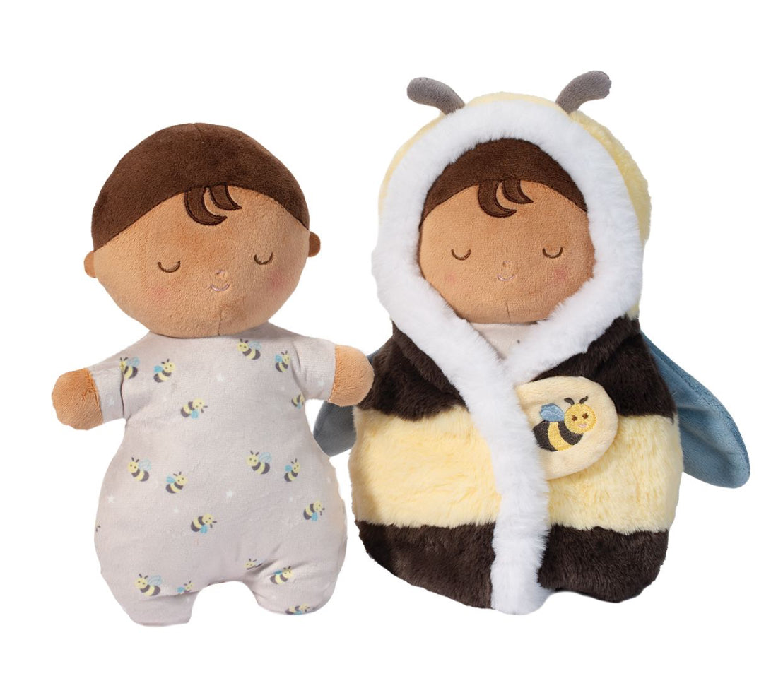 Baby Bee Hug – Young Explorers